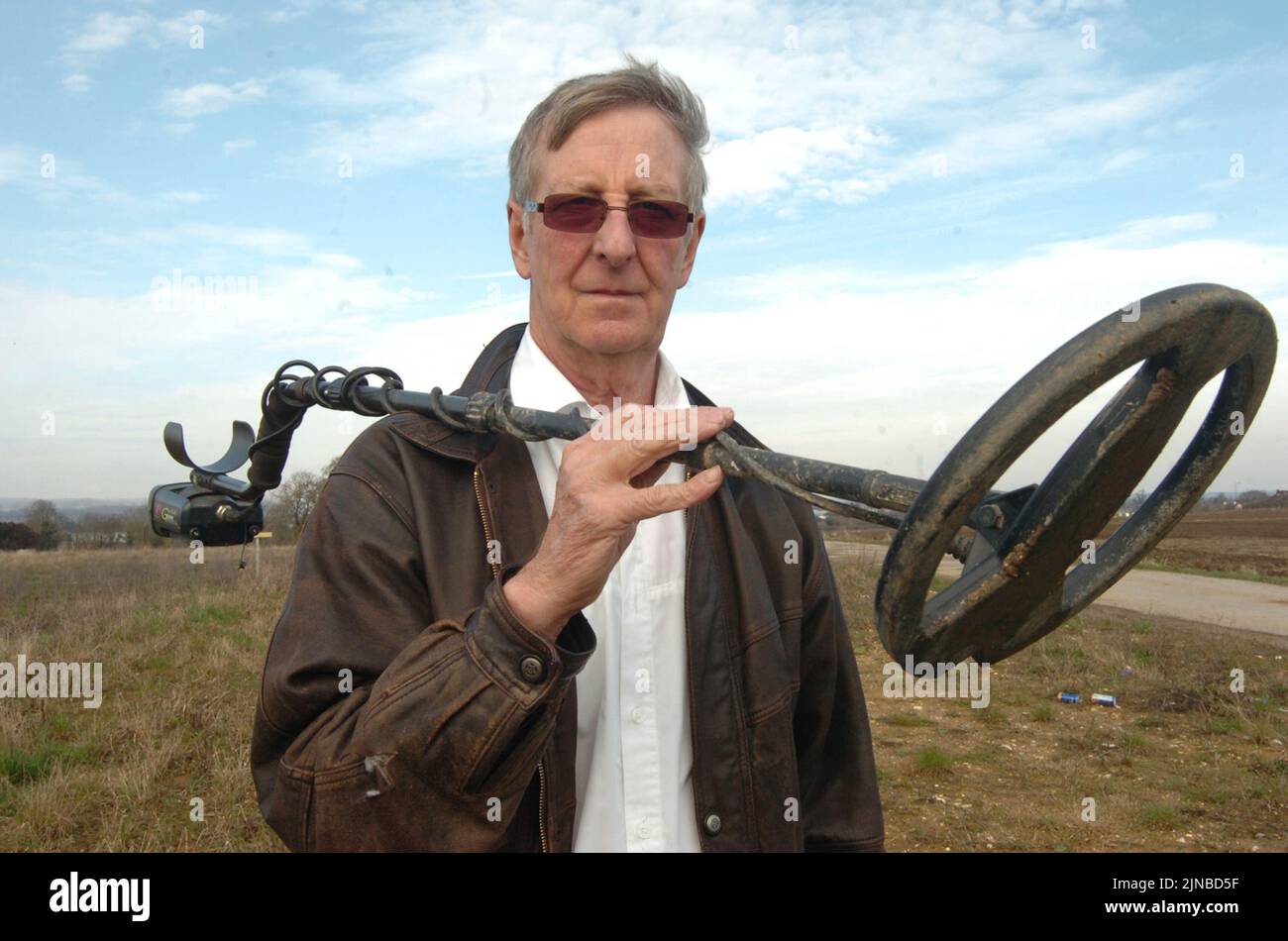 TREASURE HUNTER PETER BEASLEY PIC MIKE WALKER, 2010 Stock Photo - Alamy