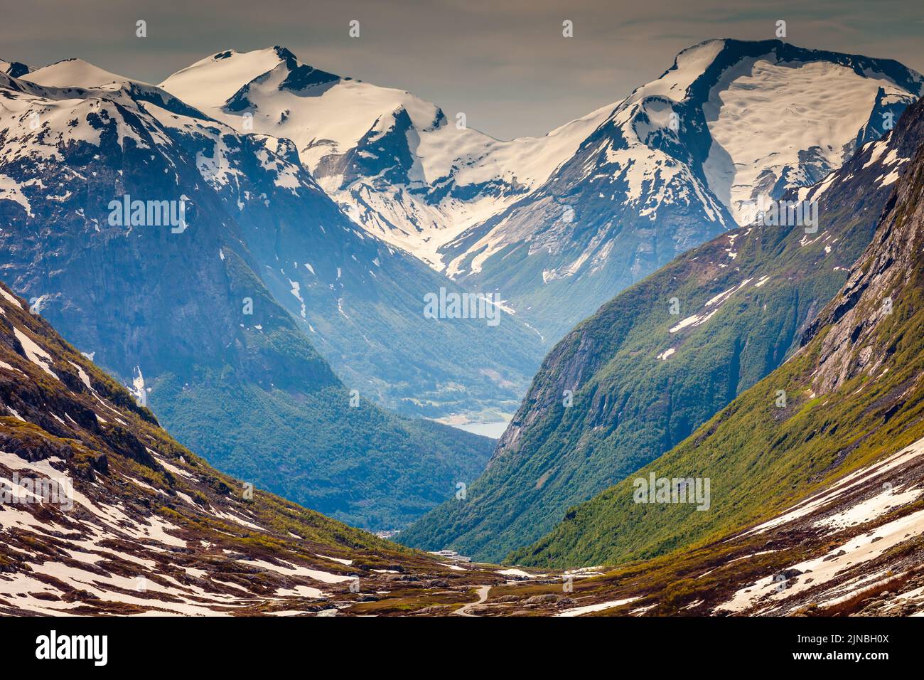 Dramatic mountains landscape in Stryn from Gamle road, western Norway ...