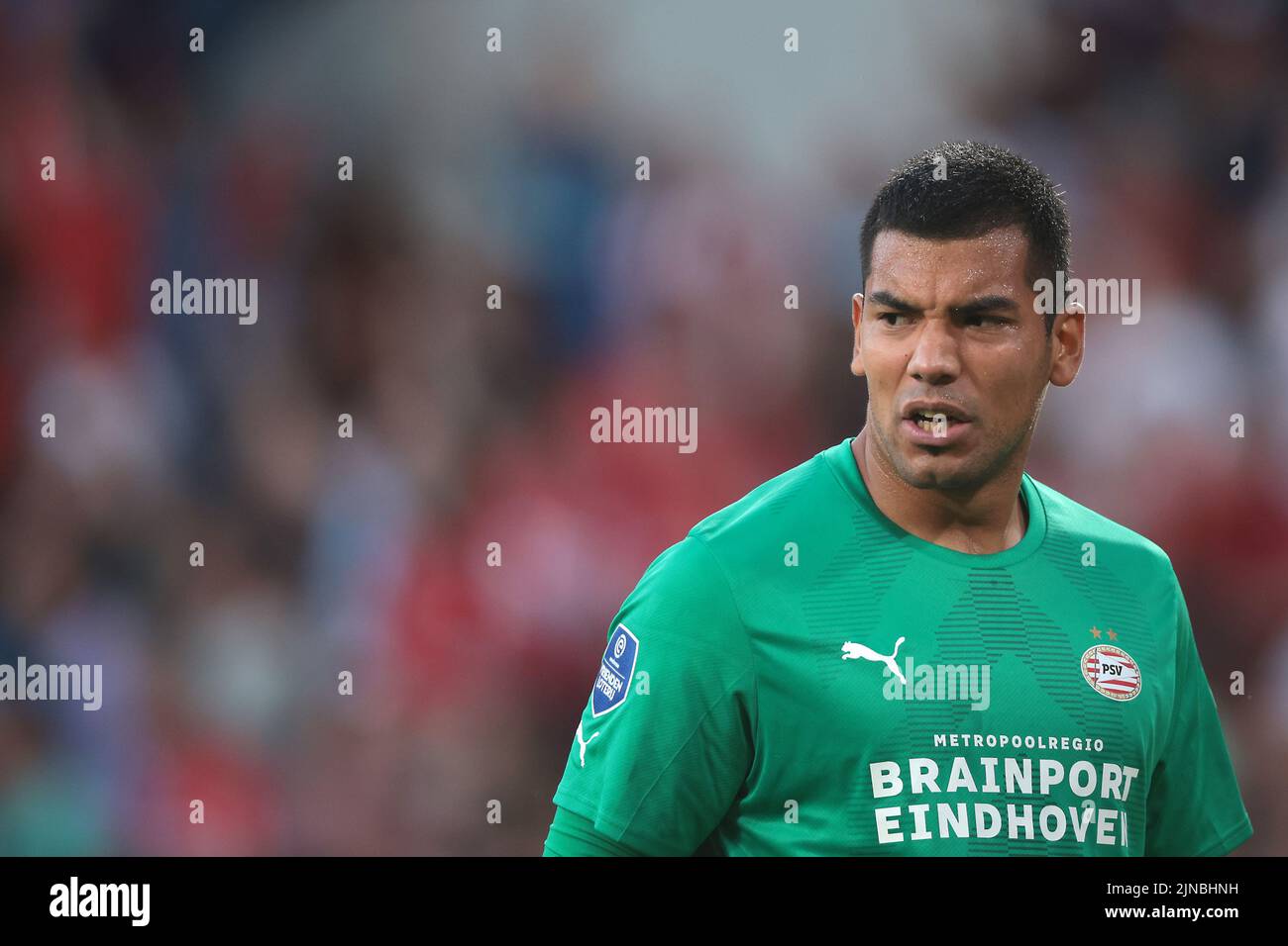 EINDHOVEN - Goalkeeper Walter Benitez of PSV during the UEFA Champions ...