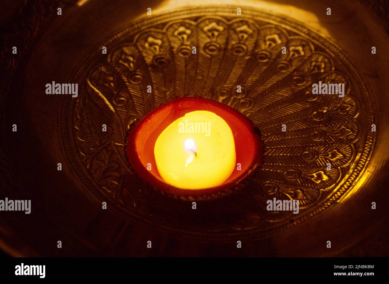 Diva diwali hi-res stock photography and images - Alamy