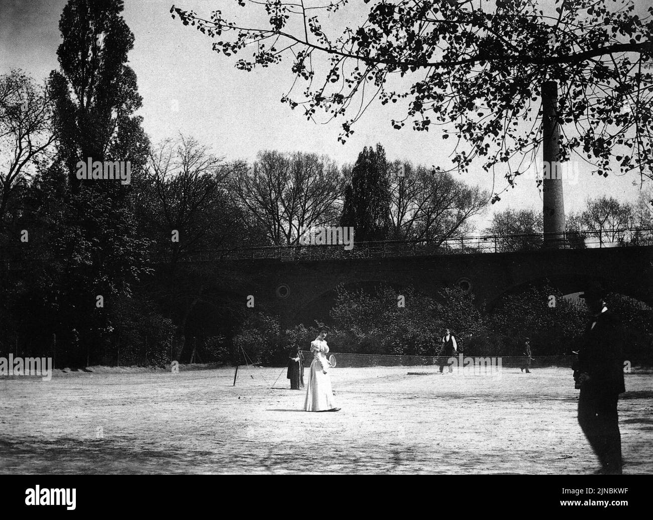 Tennis court in the Tiergarten, Berlin 1900 Stock Photo - Alamy