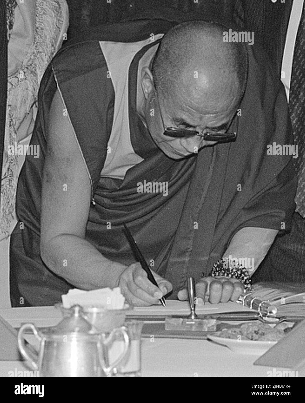 14th dalai lama Black and White Stock Photos & Images - Alamy
