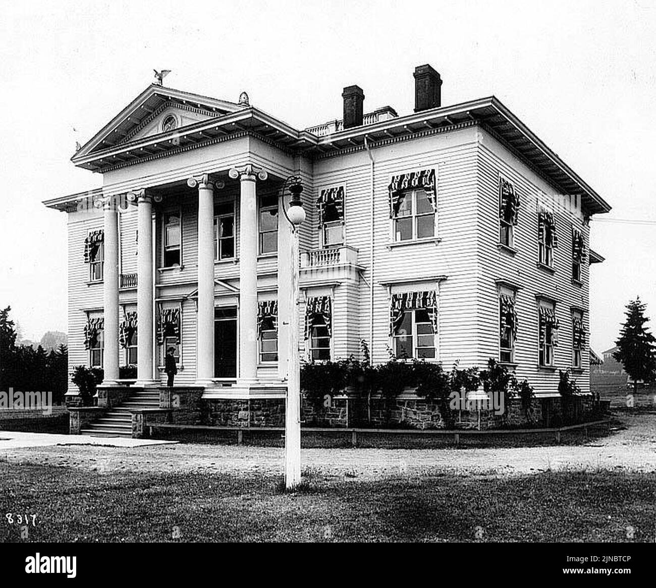 Territorial building Black and White Stock Photos & Images - Alamy