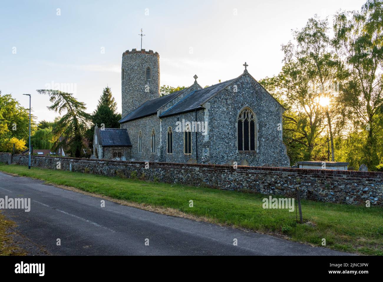 An old brick building in Norwich Stock Photo - Alamy