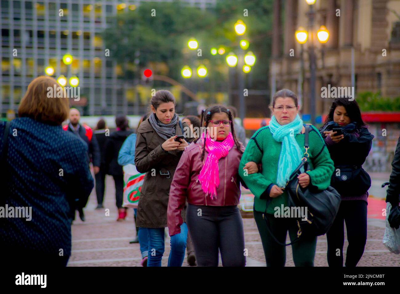 Clima frio 2022 hi-res stock photography and images - Alamy