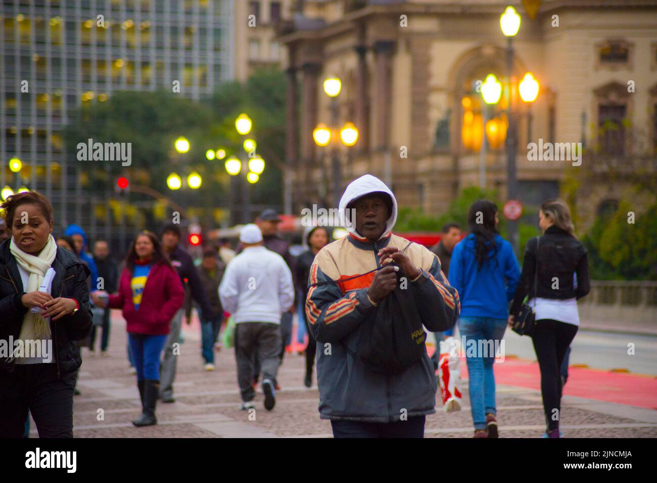 Clima frio 2022 hi-res stock photography and images - Alamy