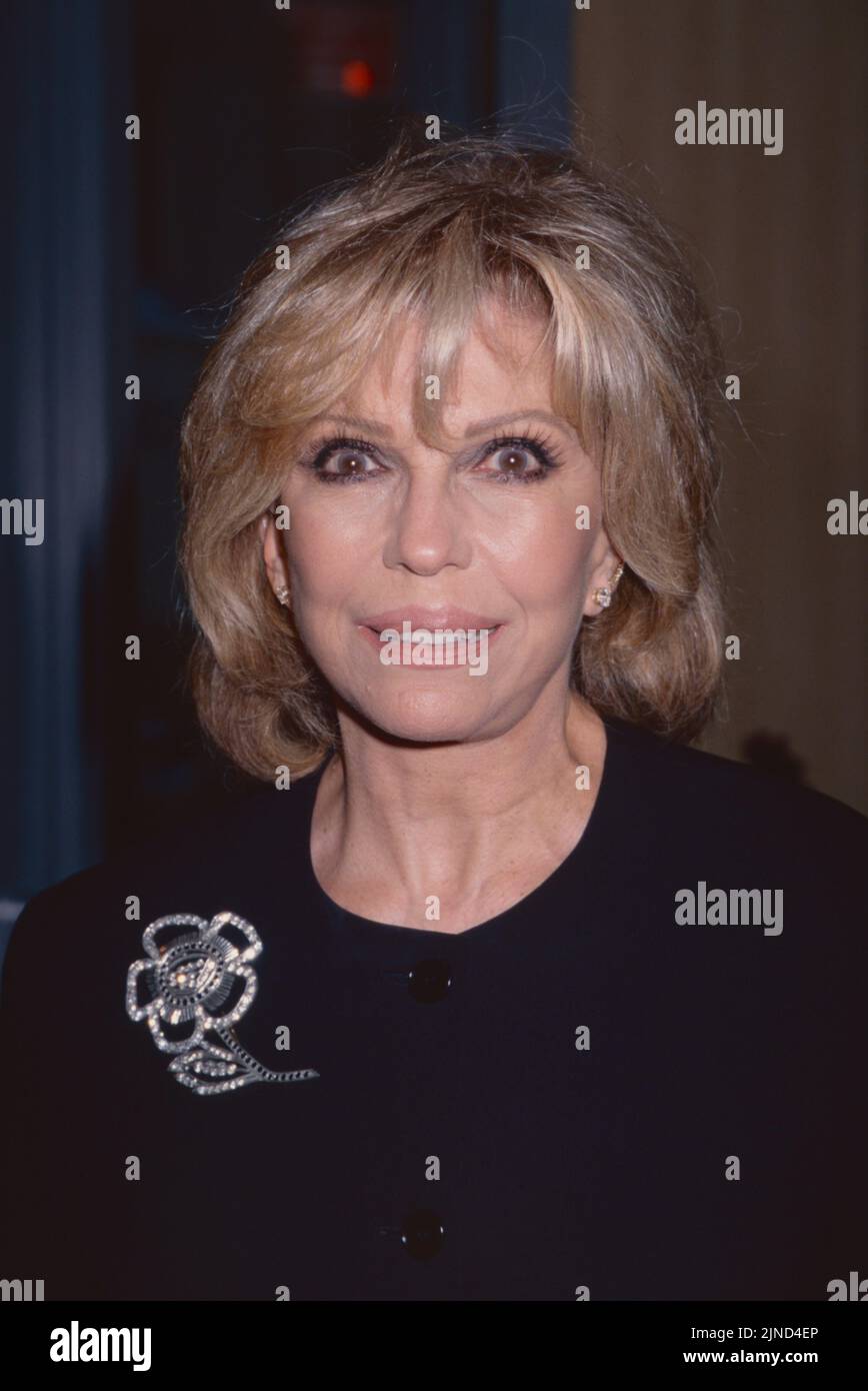 Nancy Sinatra attends the 29th Annual Songwriters Hall of Fame ...