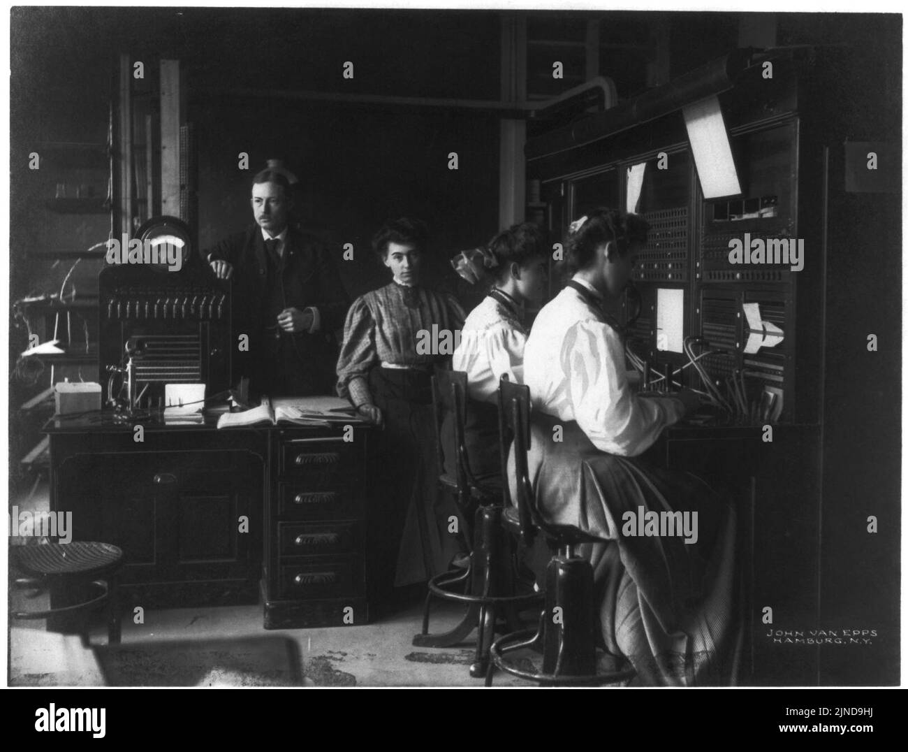 Bell telephone office hi-res stock photography and images - Alamy