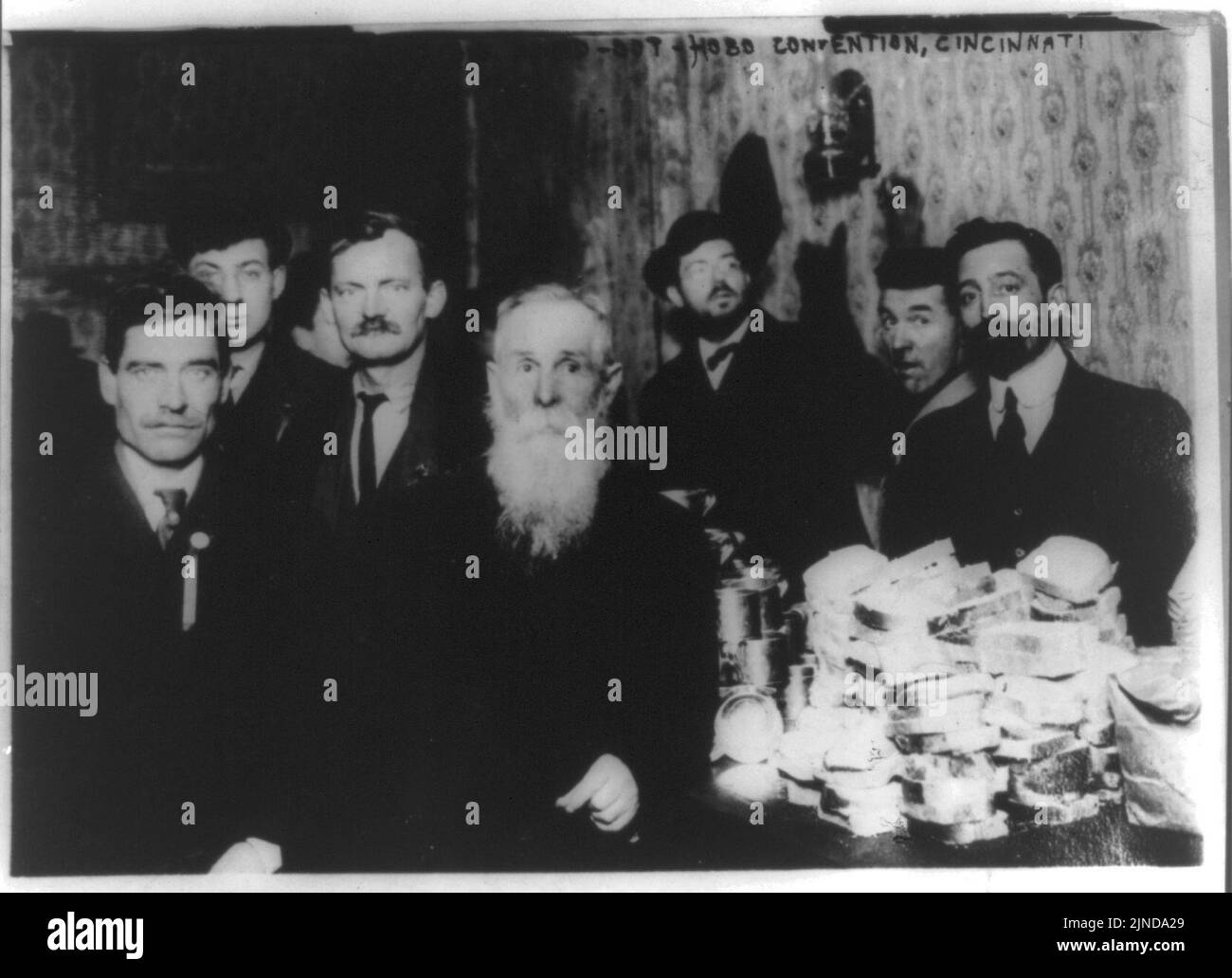 The big hand-out - Hobo Convention, Cincinnati Stock Photo - Alamy