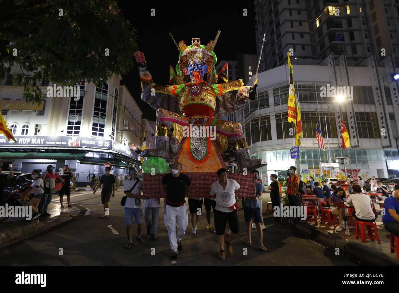 Kuala Lumpur, Malaysia. 09th Aug, 2022. Ethnic Chinese parade a Paper ...