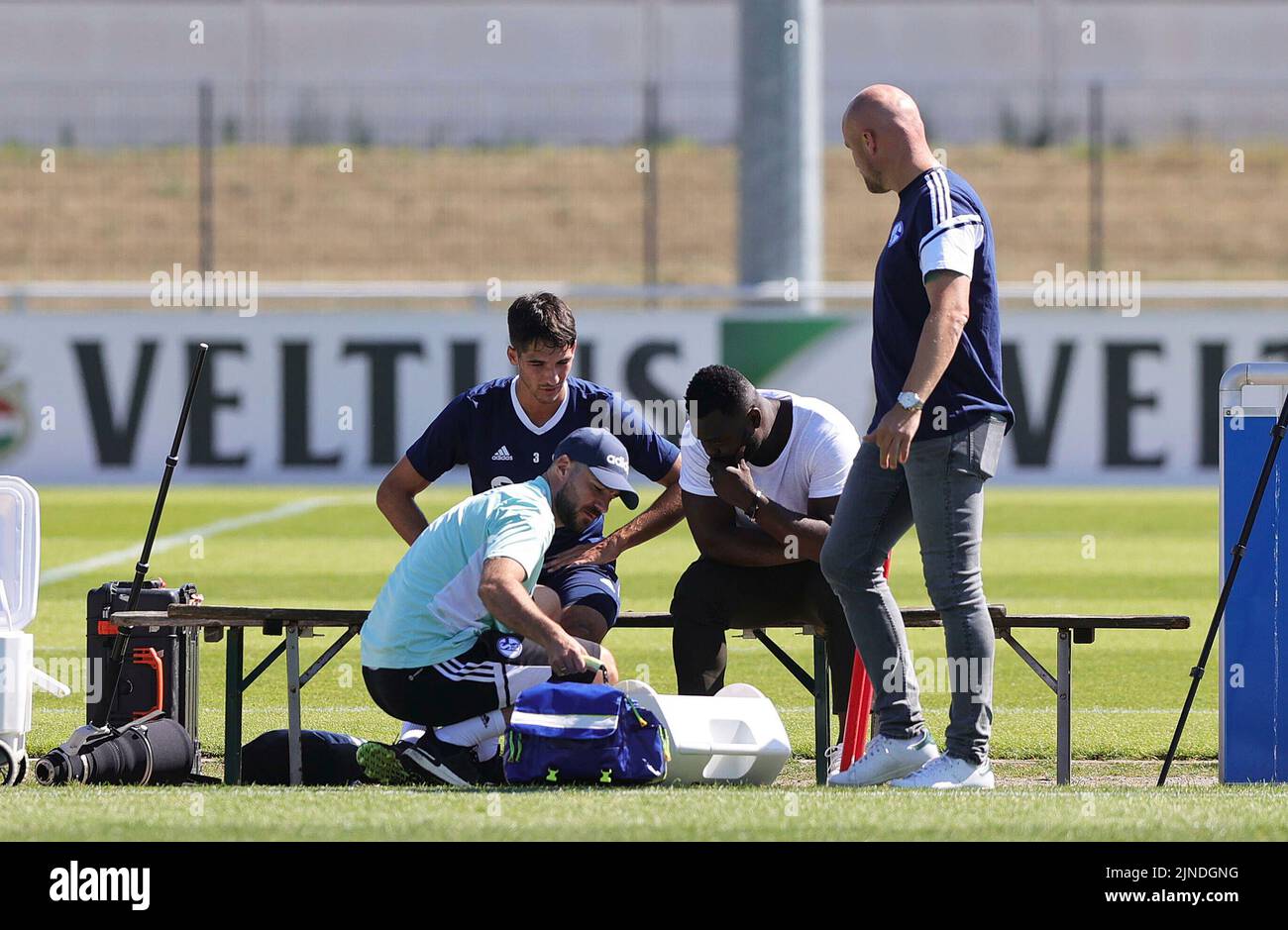 Gelsenkirchen, Deutschland. 10th Aug, 2022. firo : 08/10/2022, football ...