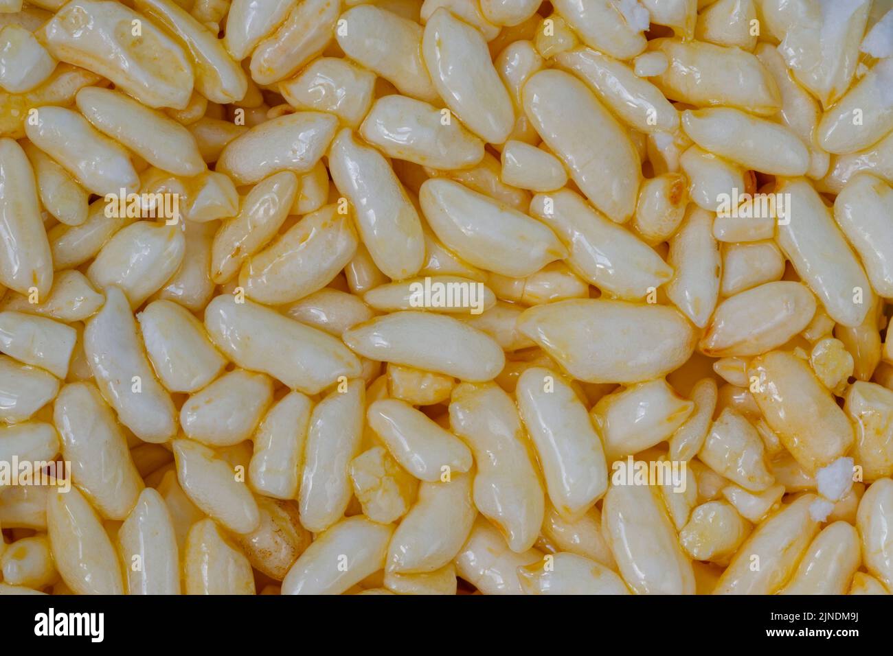 Honey puffed wheat breakfast cereal hi-res stock photography and images ...