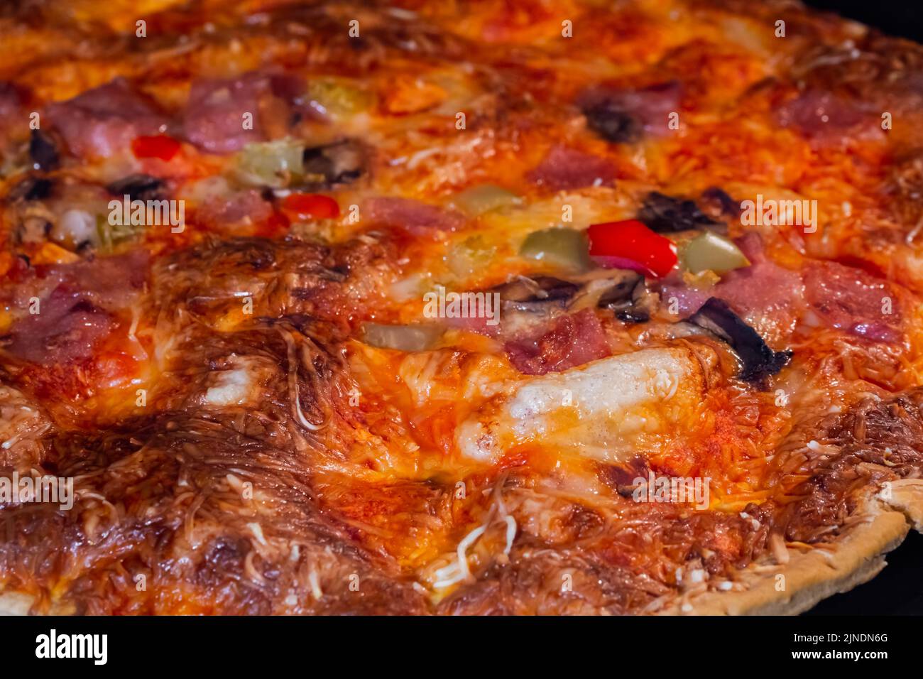 Burnt pizza hi-res stock photography and images - Alamy