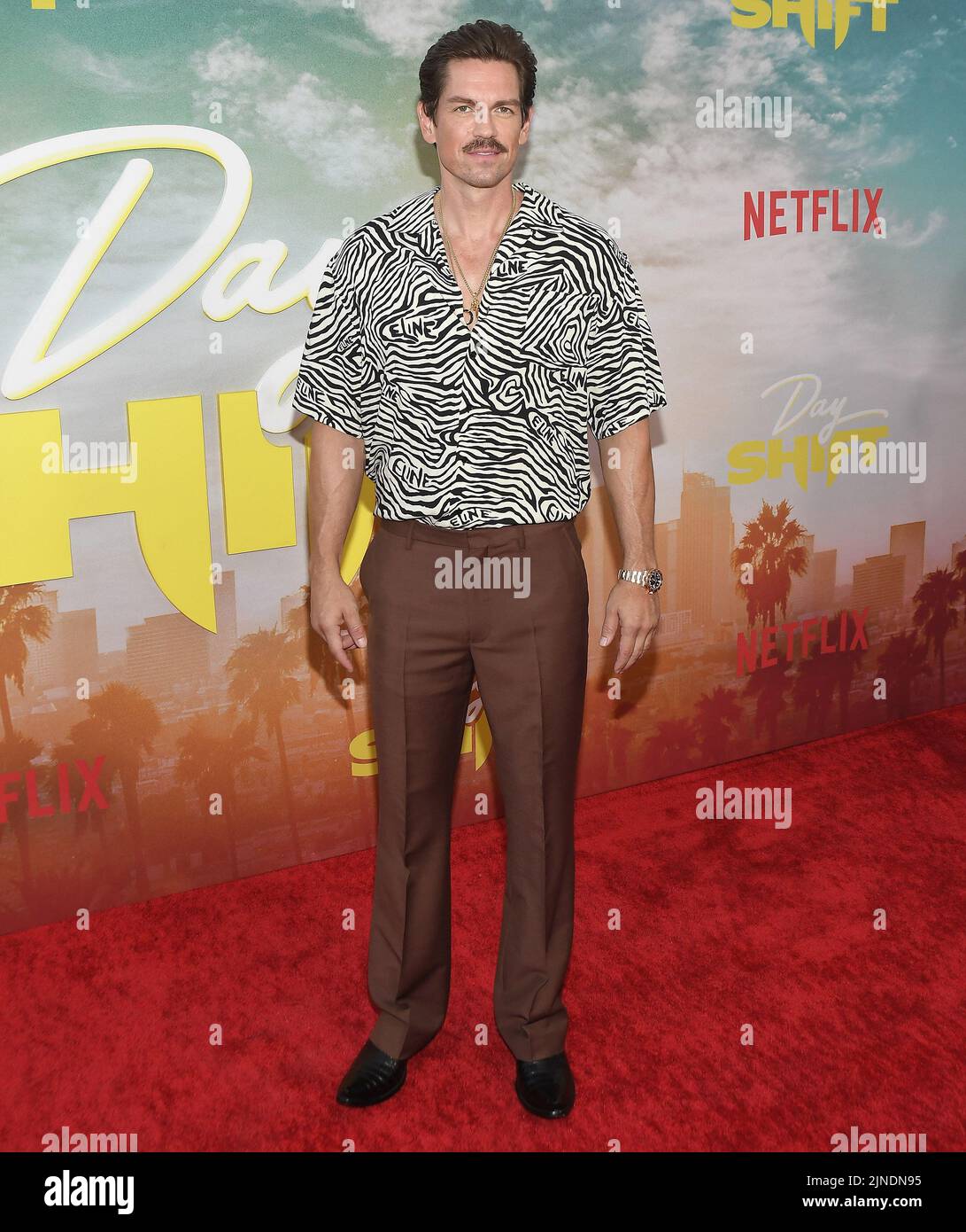 Los Angeles, USA. 10th Aug, 2022. Steve Howey arrives at the Netflix's ...