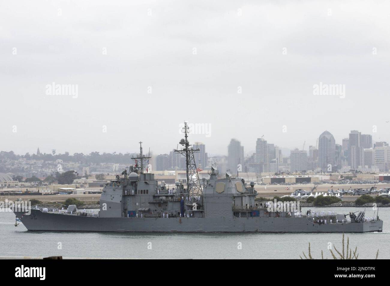 Carl vinson csg hi-res stock photography and images - Alamy