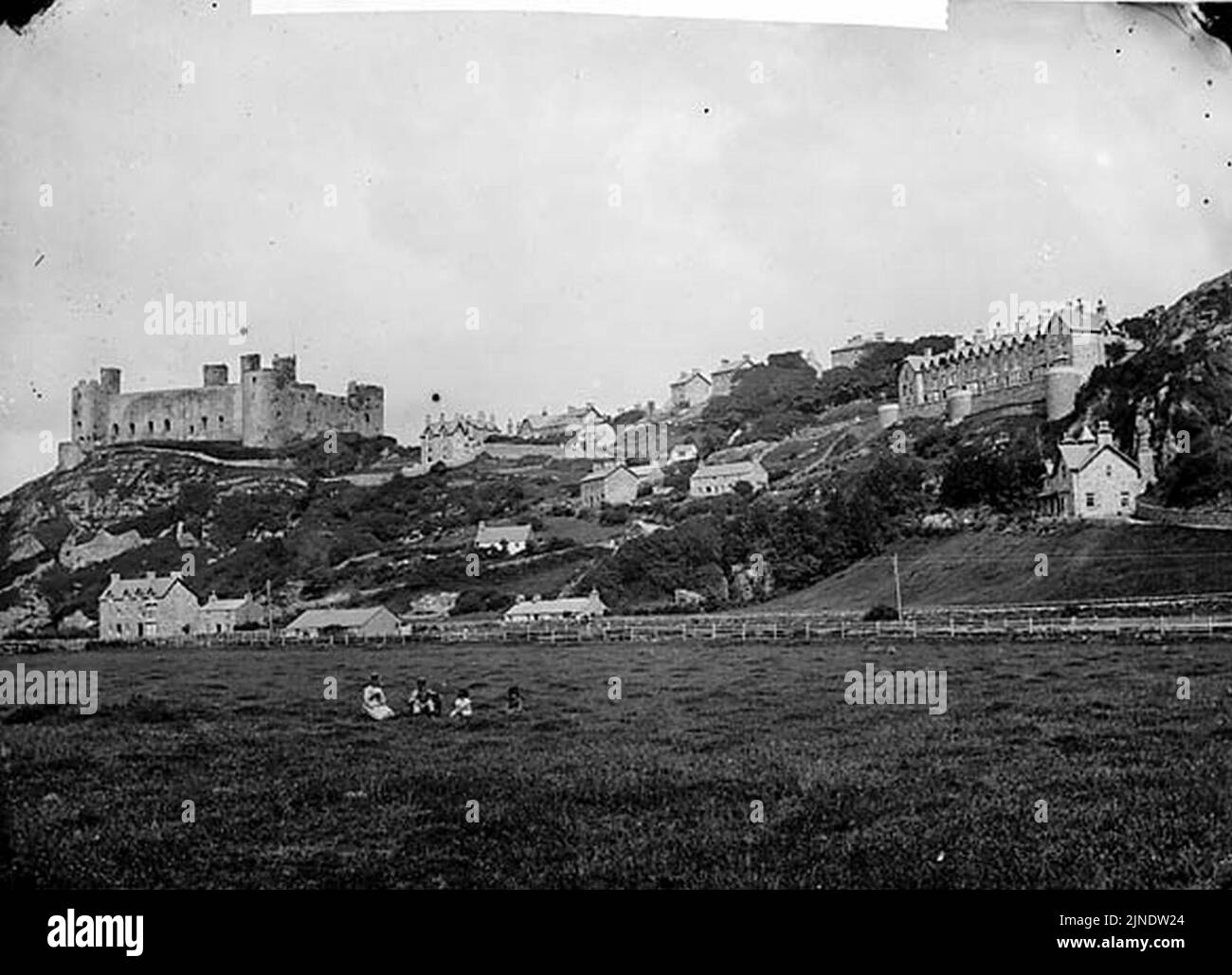 The castle and terrace, Harlech Stock Photo - Alamy