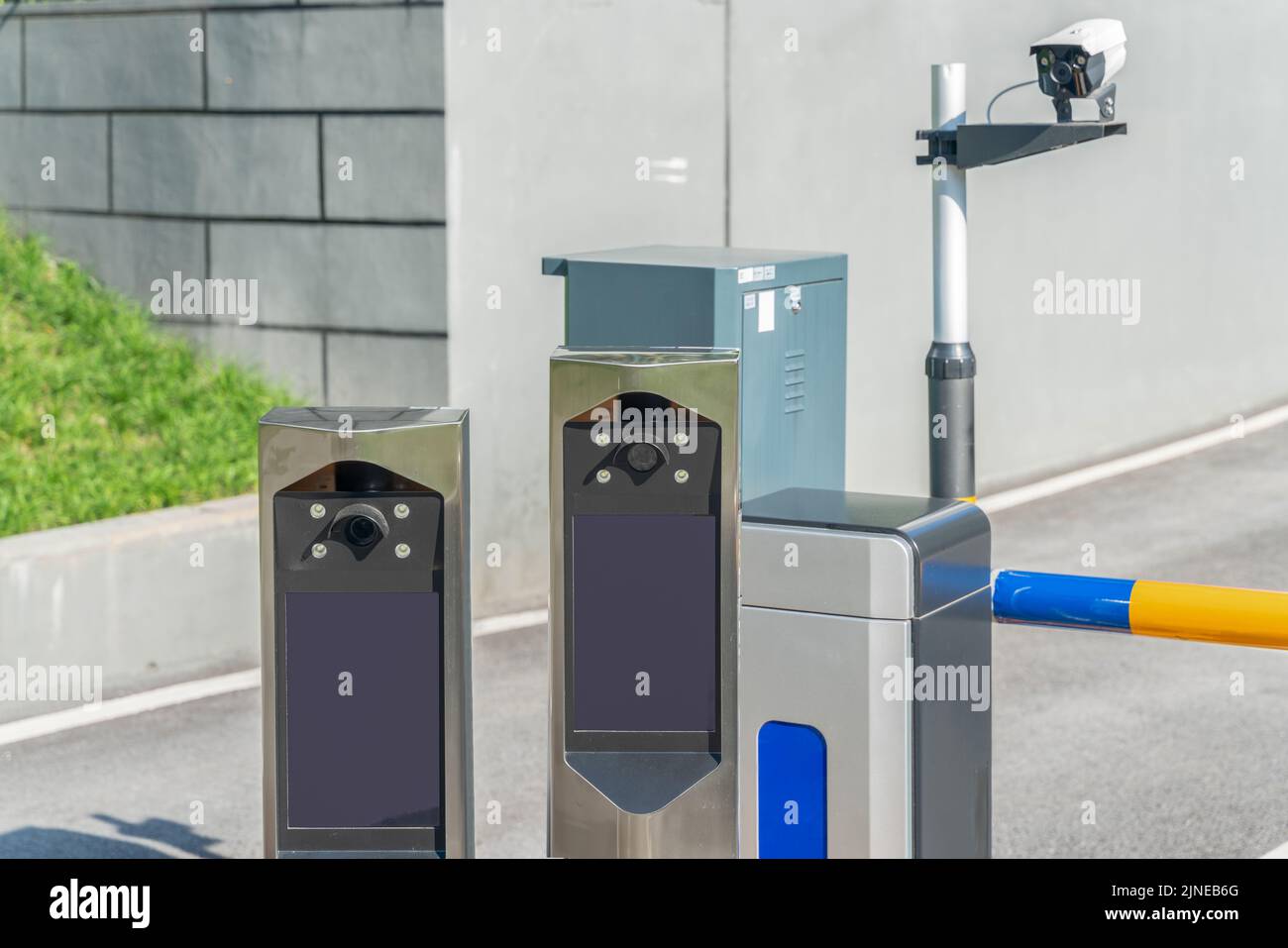 Automatic identification system hi-res stock photography and images - Alamy