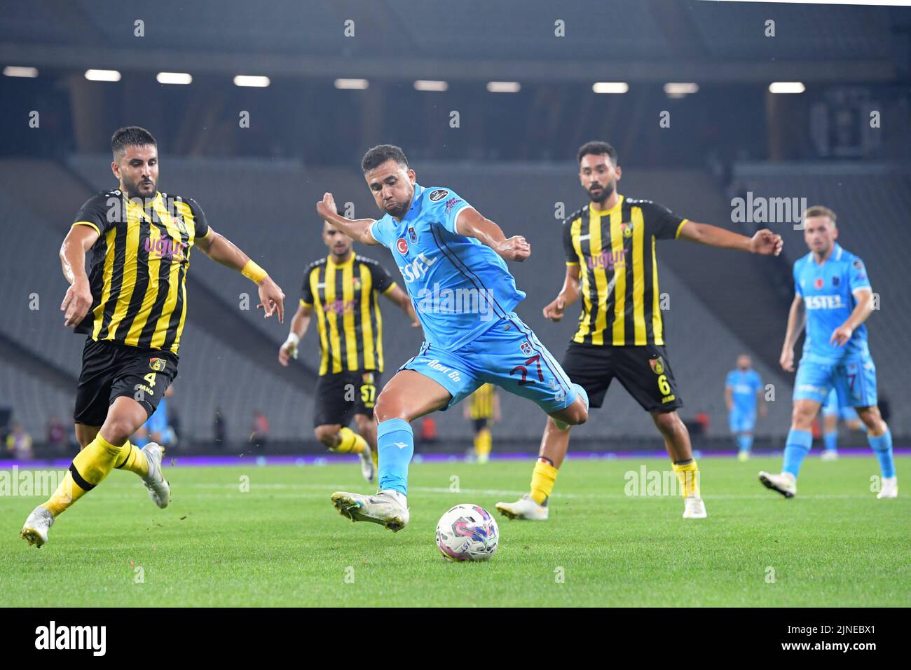 ISTANBUL - (lr) Mehmet Yesil of Istanbulspor AS, Mahmoud Ahmed Ibrahim ...