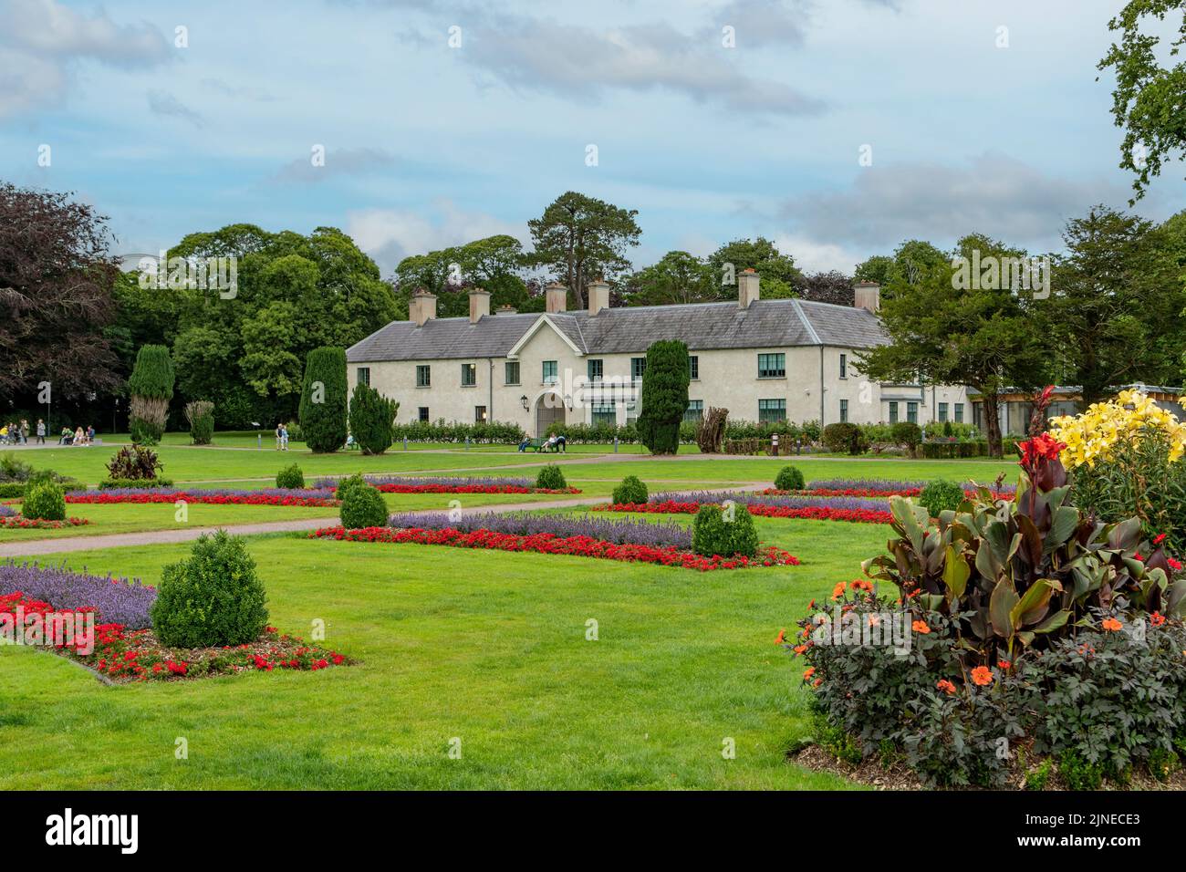 Killarney gardens hi-res stock photography and images - Alamy