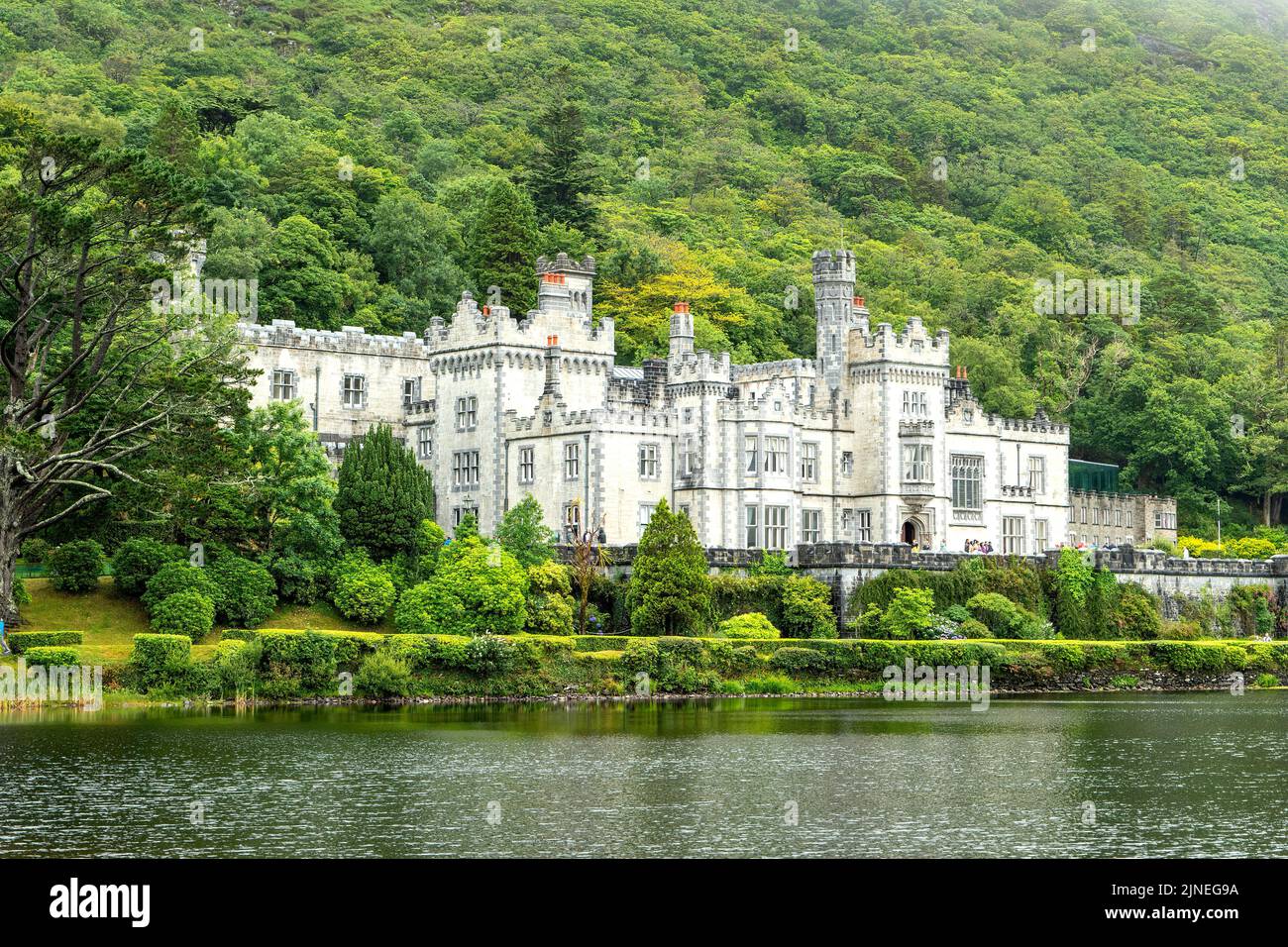 Kylemore Abbey, Kylemore, Co. Galway, Ireland Stock Photo - Alamy