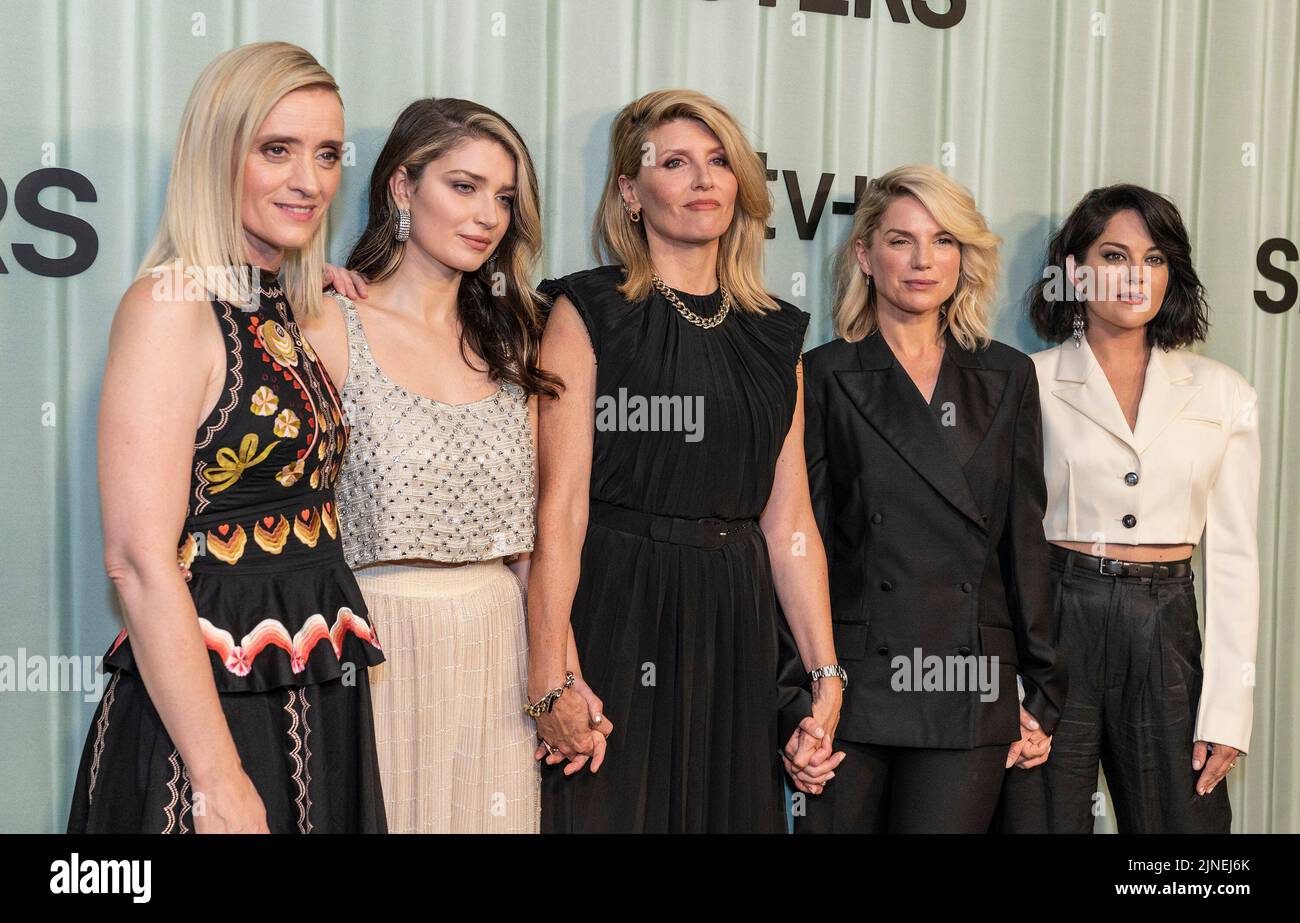 Eve hewson bad sisters hi-res stock photography and images - Alamy