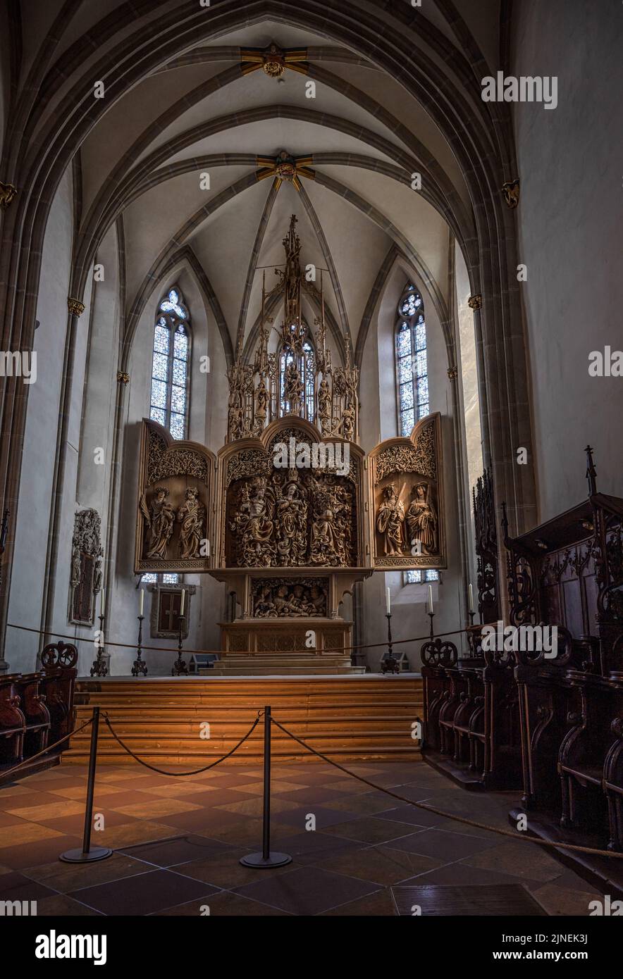 Altar romanesque gothic hi-res stock photography and images - Alamy
