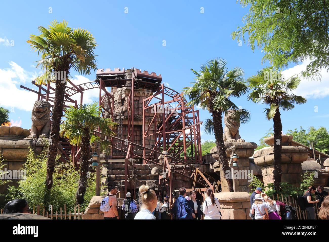 30th Anniversary of Disneyland Paris the magic theme park opened in ...