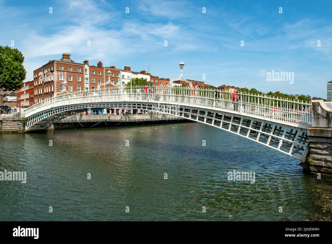 Ha'penny Bridge over River Liffey, Dublin, Ireland Stock Photo - Alamy