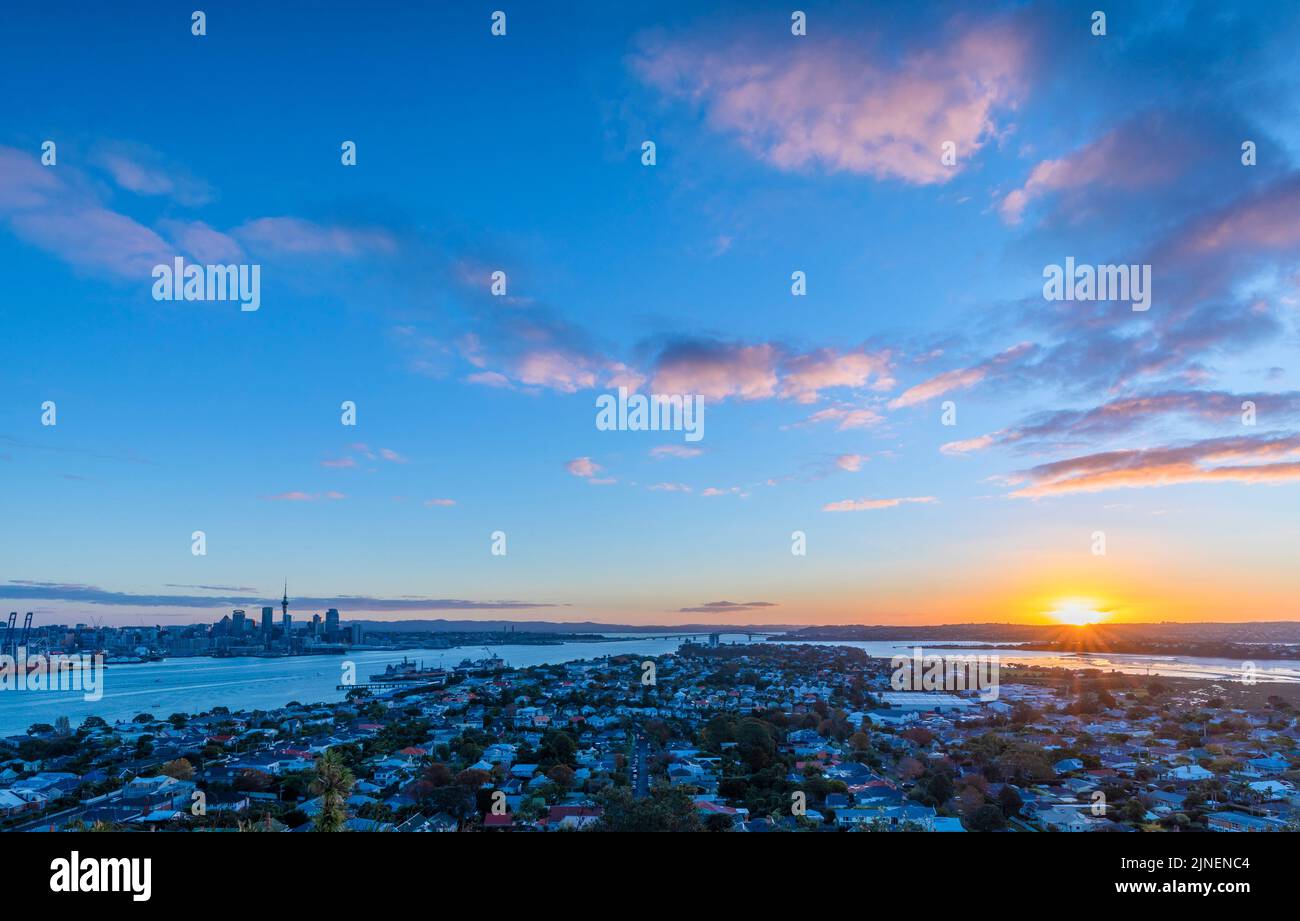 Auckland quay street hi-res stock photography and images - Alamy