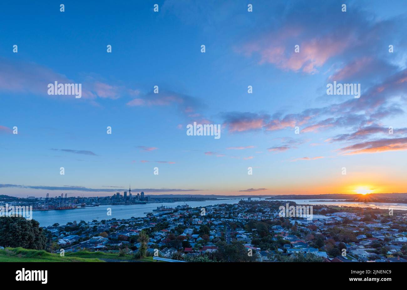 Auckland ports hi-res stock photography and images - Alamy