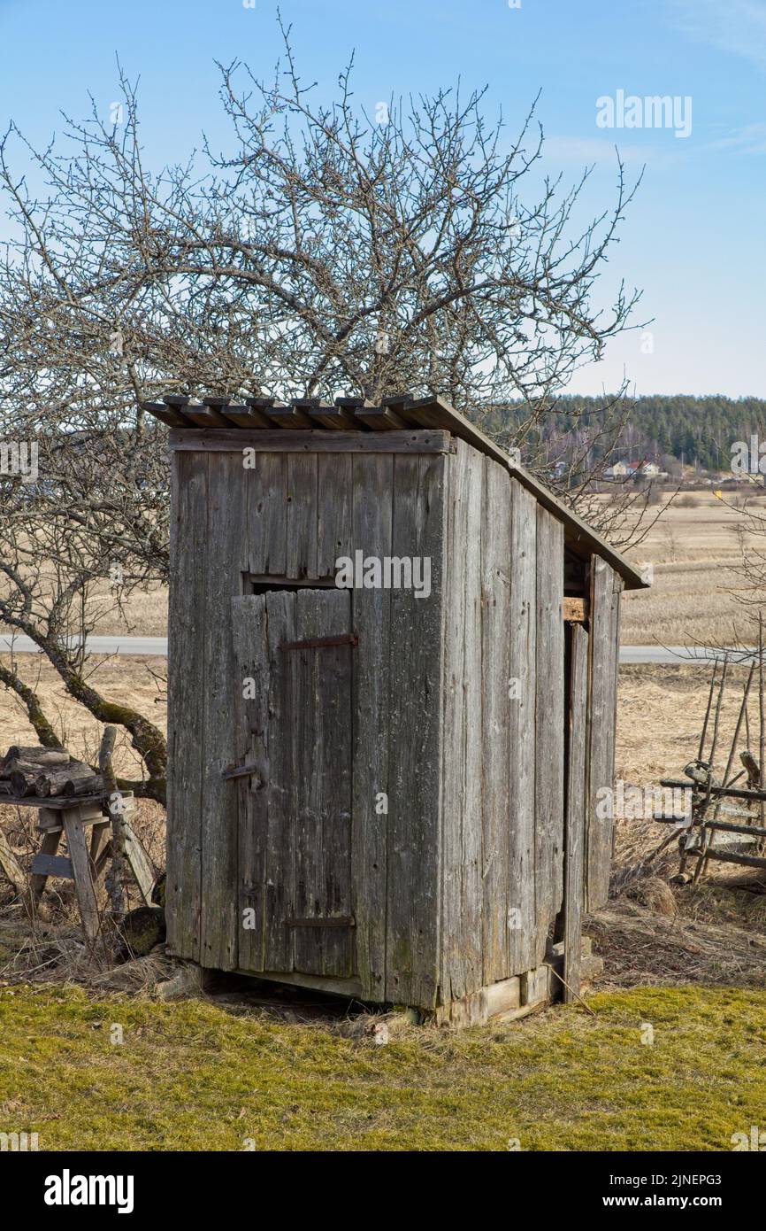 Outhouse style hi-res stock photography and images - Alamy