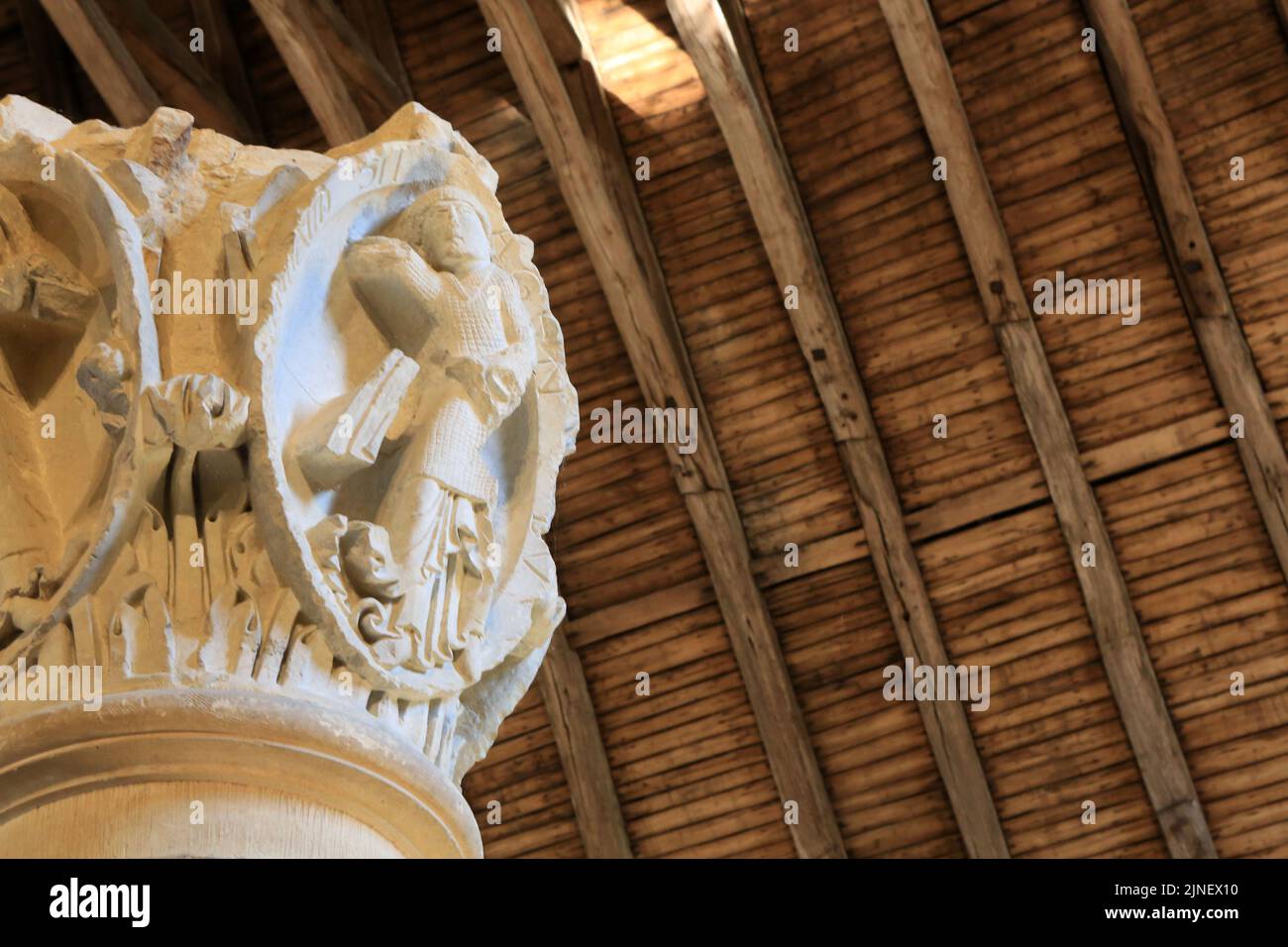 Abbaye de cluny chapiteau hi-res stock photography and images - Alamy