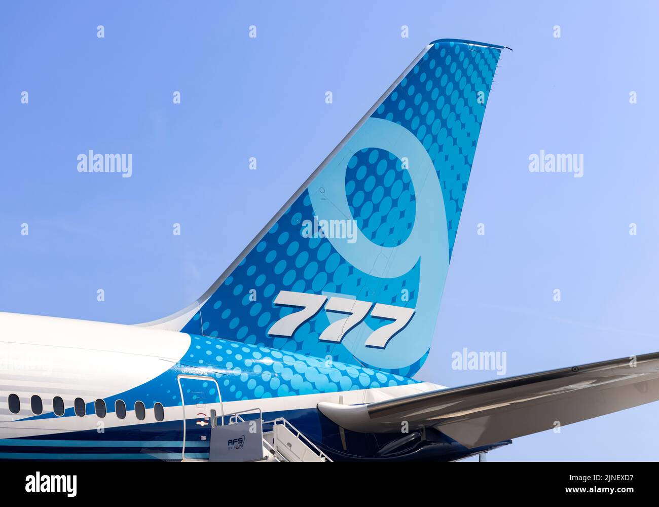 Boeing 777x aircraft hi-res stock photography and images - Alamy