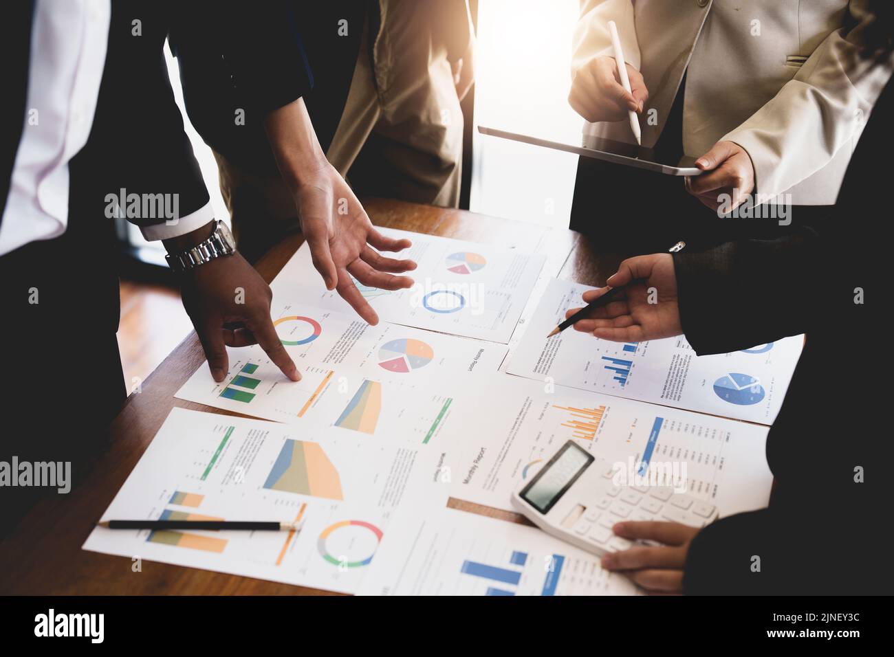 Business People Meeting Design Ideas Concept. Business Planning ...