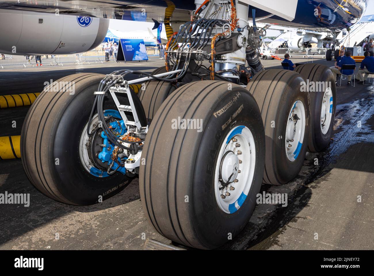Boeing 777x wheels landing gear Stock Photo - Alamy