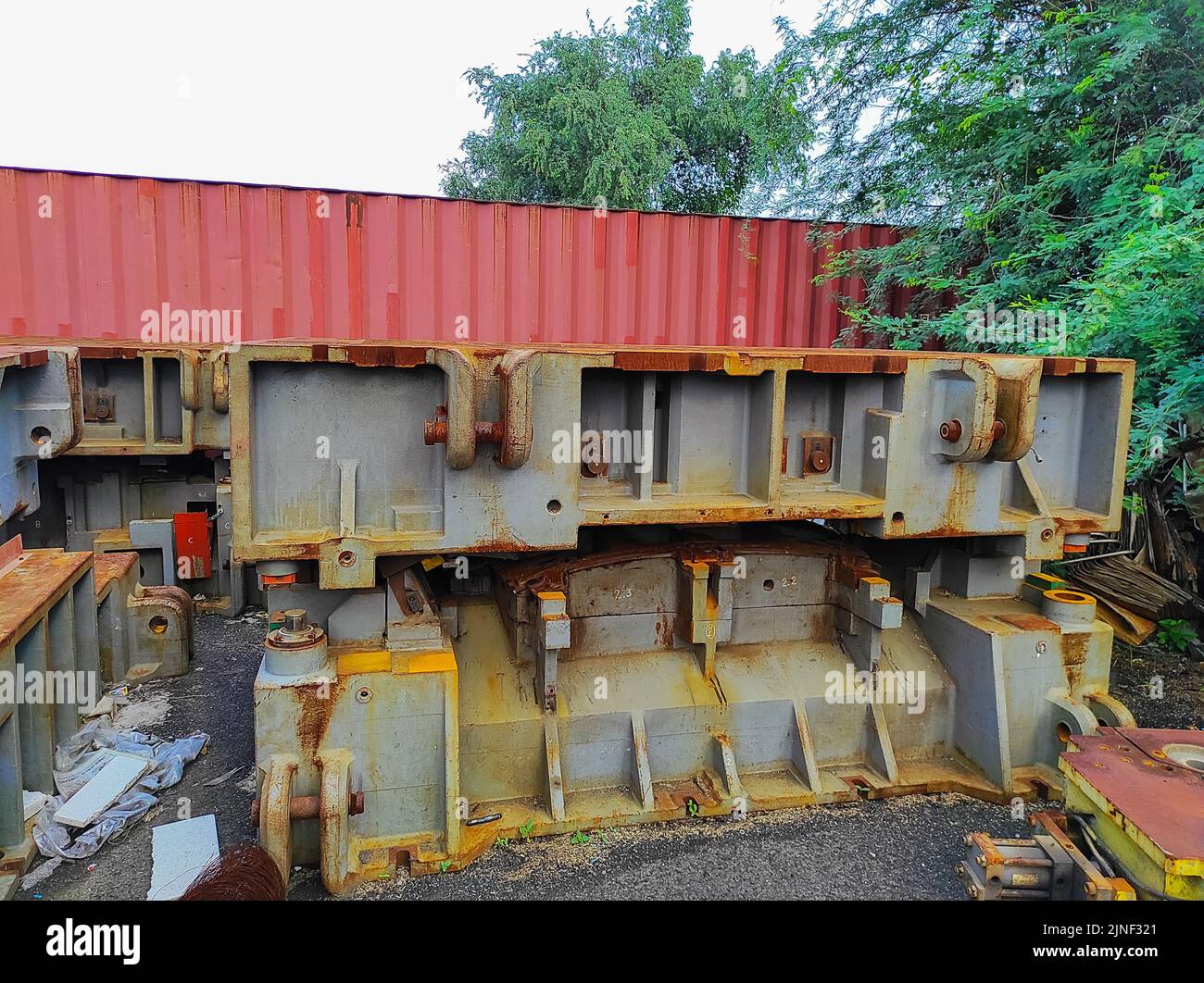 Scrap press hi-res stock photography and images - Alamy