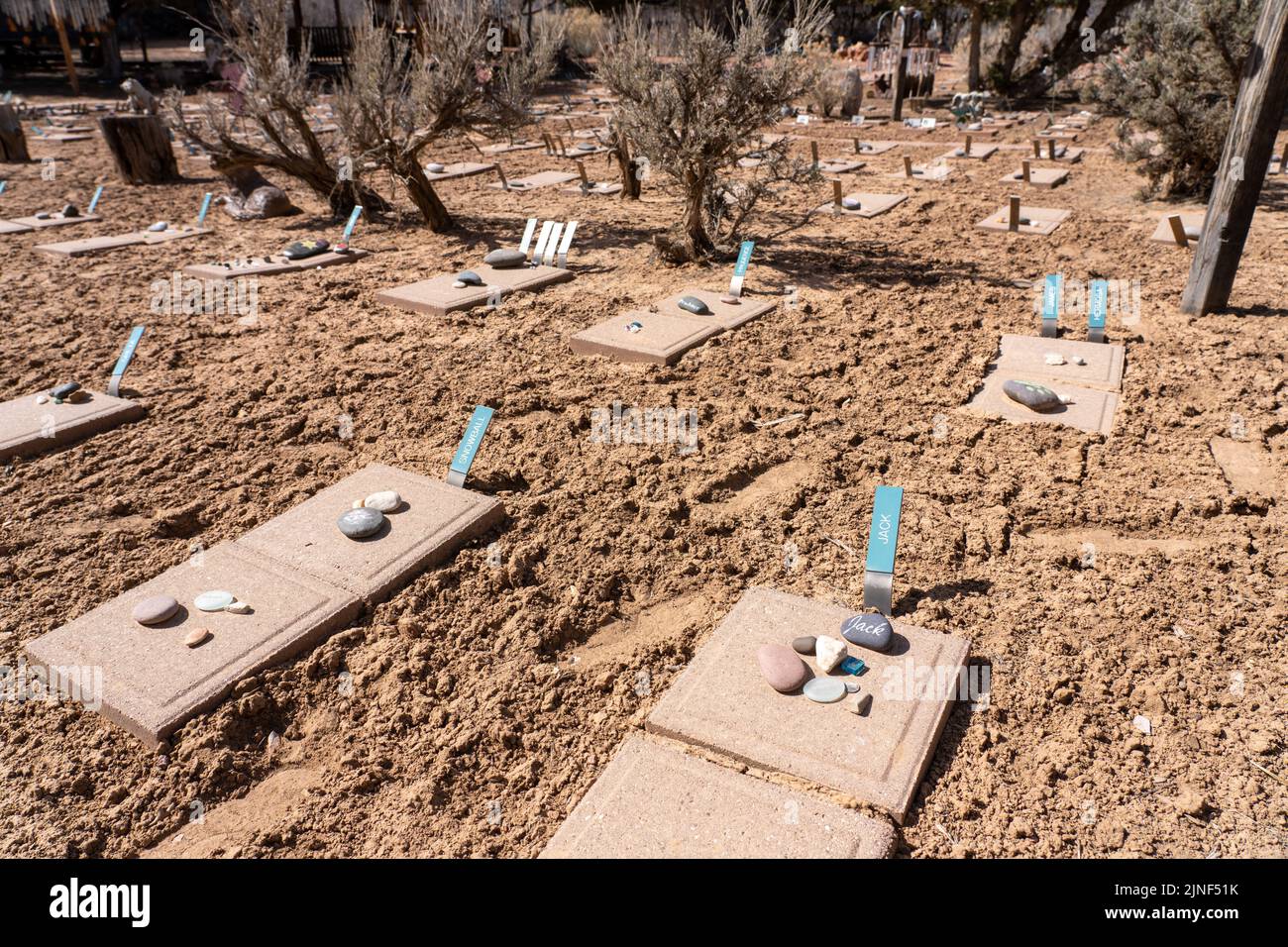 Angels rest pet memorial park hi-res stock photography and images - Alamy