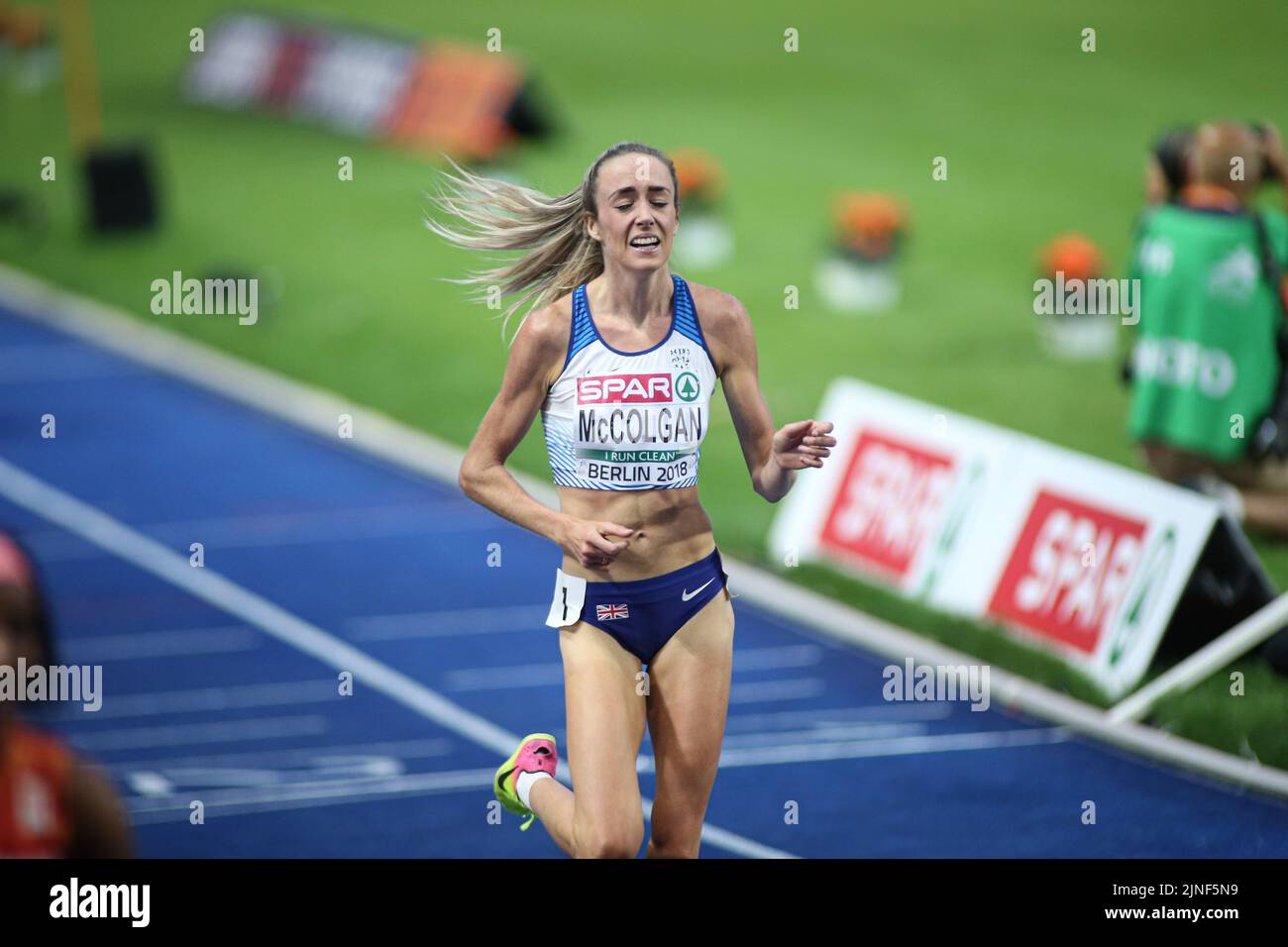 Eilish Mccolgan running 5000 meters at the European Athletics ...