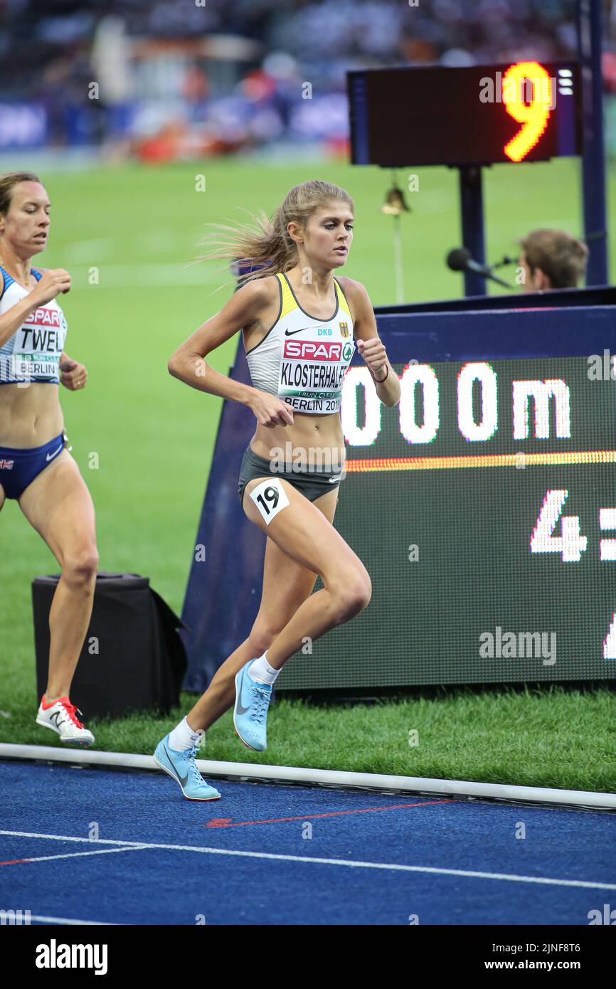 Kostanze Klosterhalfen running 5000 meters at the European Athletics ...