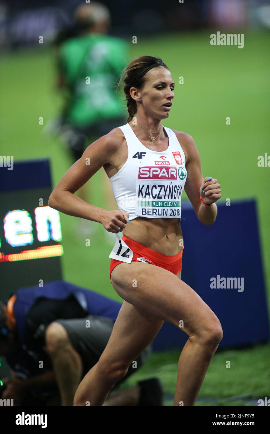 Shara Proctor running 5000 meters at the European Athletics ...