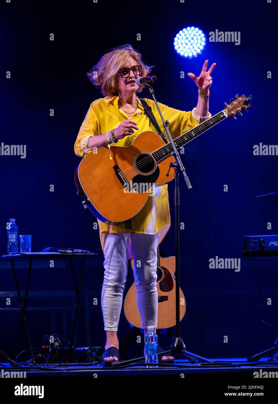 Barbara dickson 2022 hi-res stock photography and images - Alamy