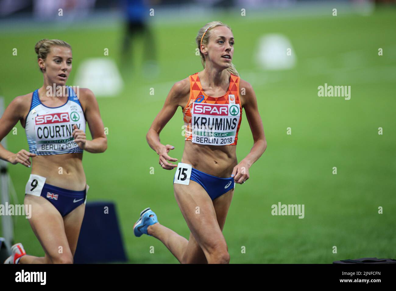 Susan Krumins running 5000 meters at the European Athletics ...