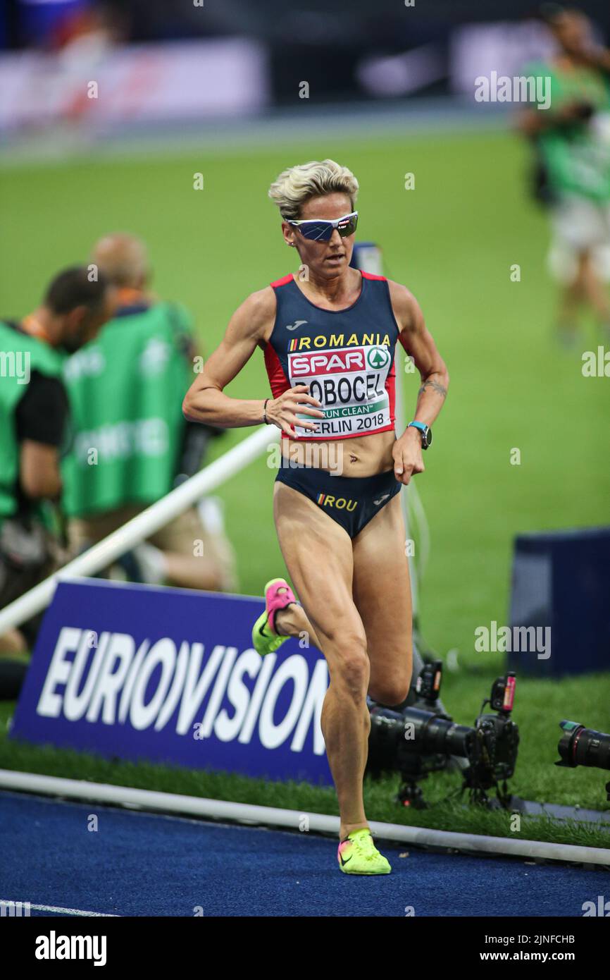 Ancuta Bobocel running 5000 meters at the European Athletics ...