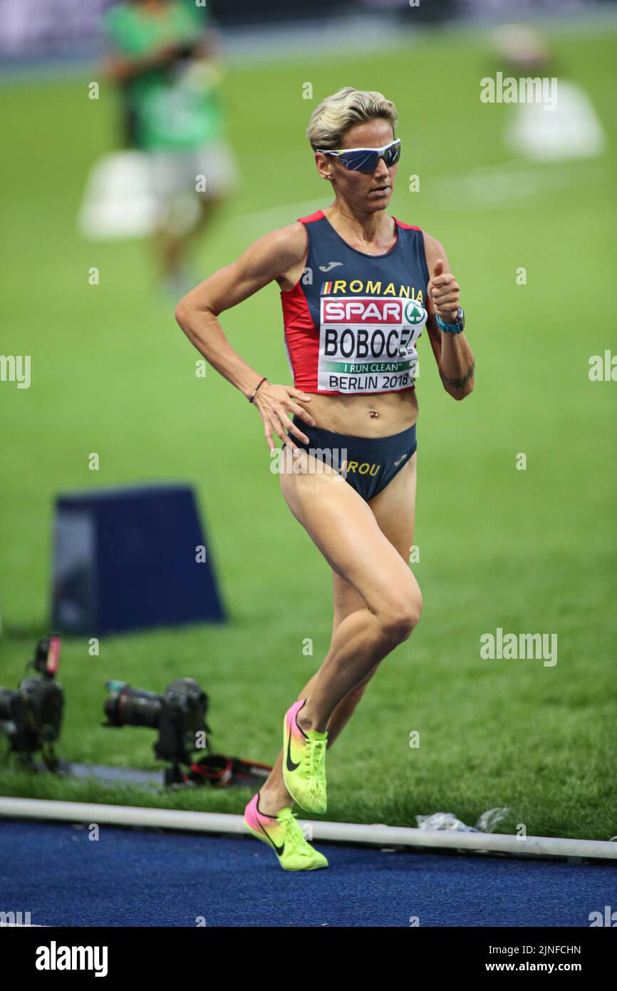 Ancuta Bobocel running 5000 meters at the European Athletics ...