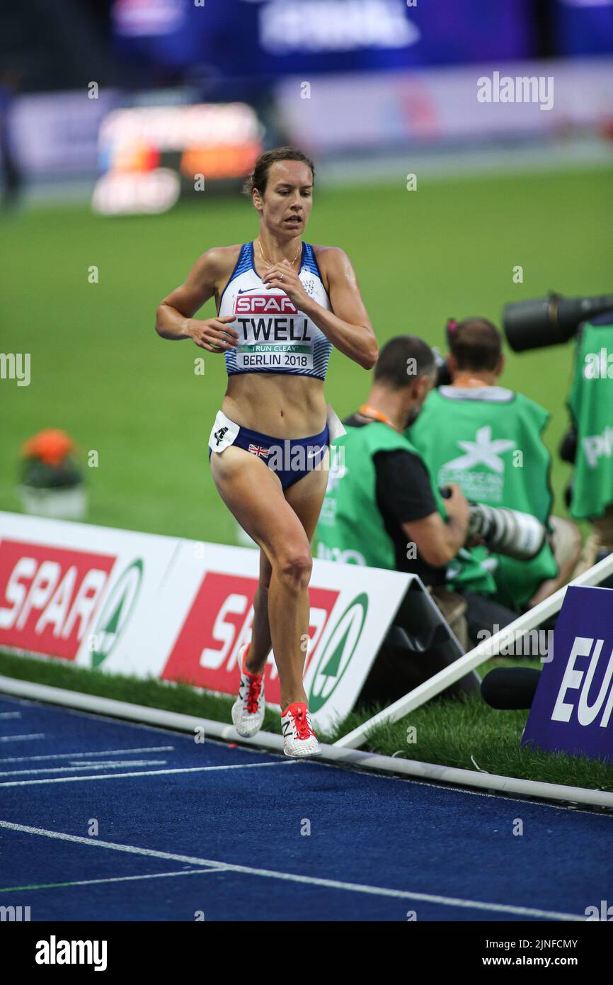 Stephanie Twell running 5000 meters at the European Athletics ...
