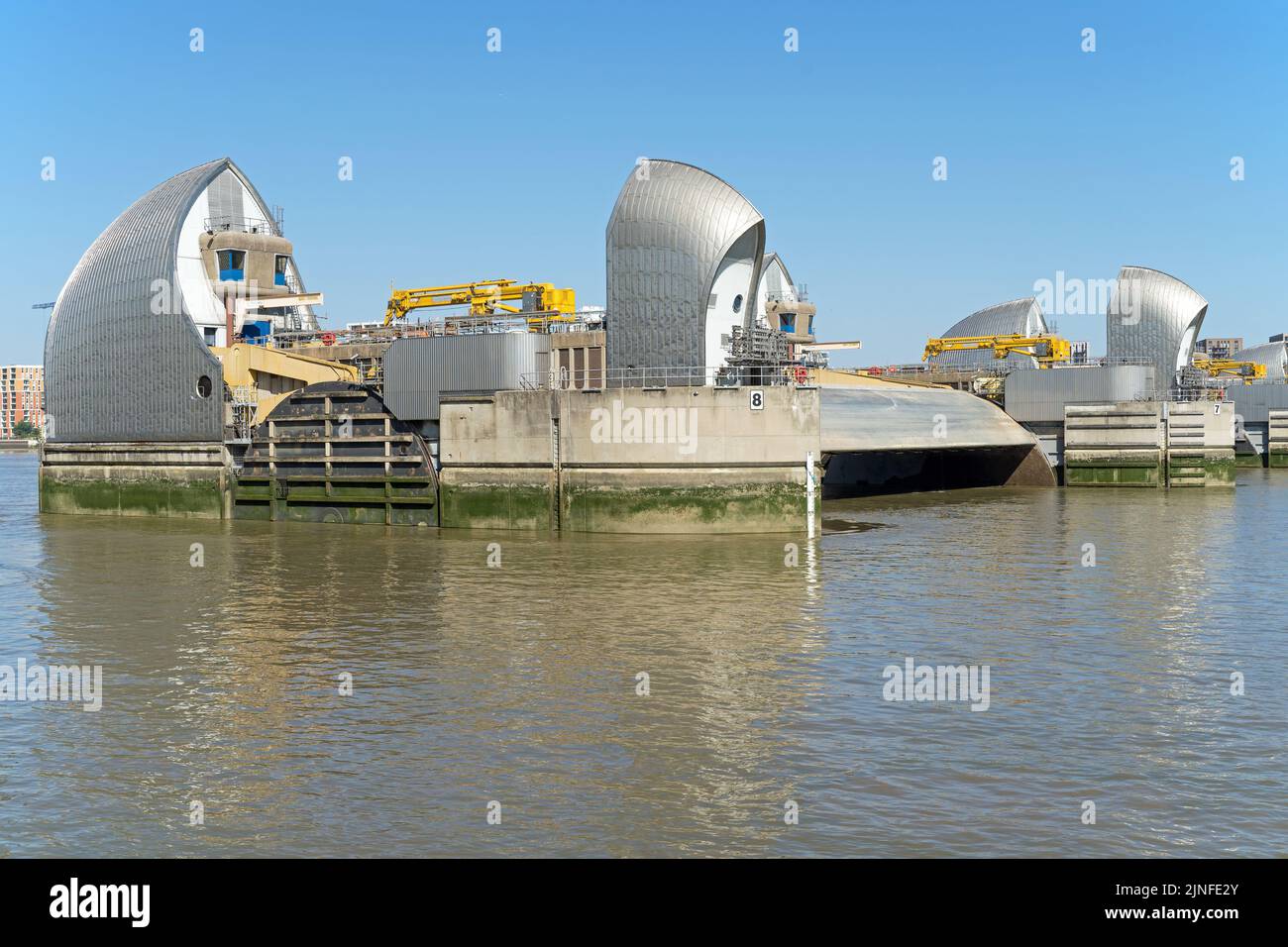 Flood defence river thames hi-res stock photography and images - Alamy