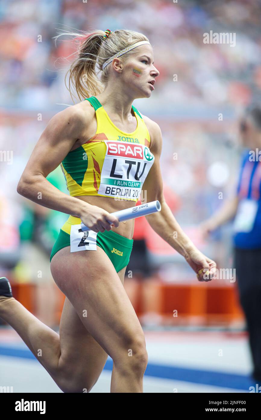 Modesta Juste Morauskaite participating in the 4x400 meter relay at the ...