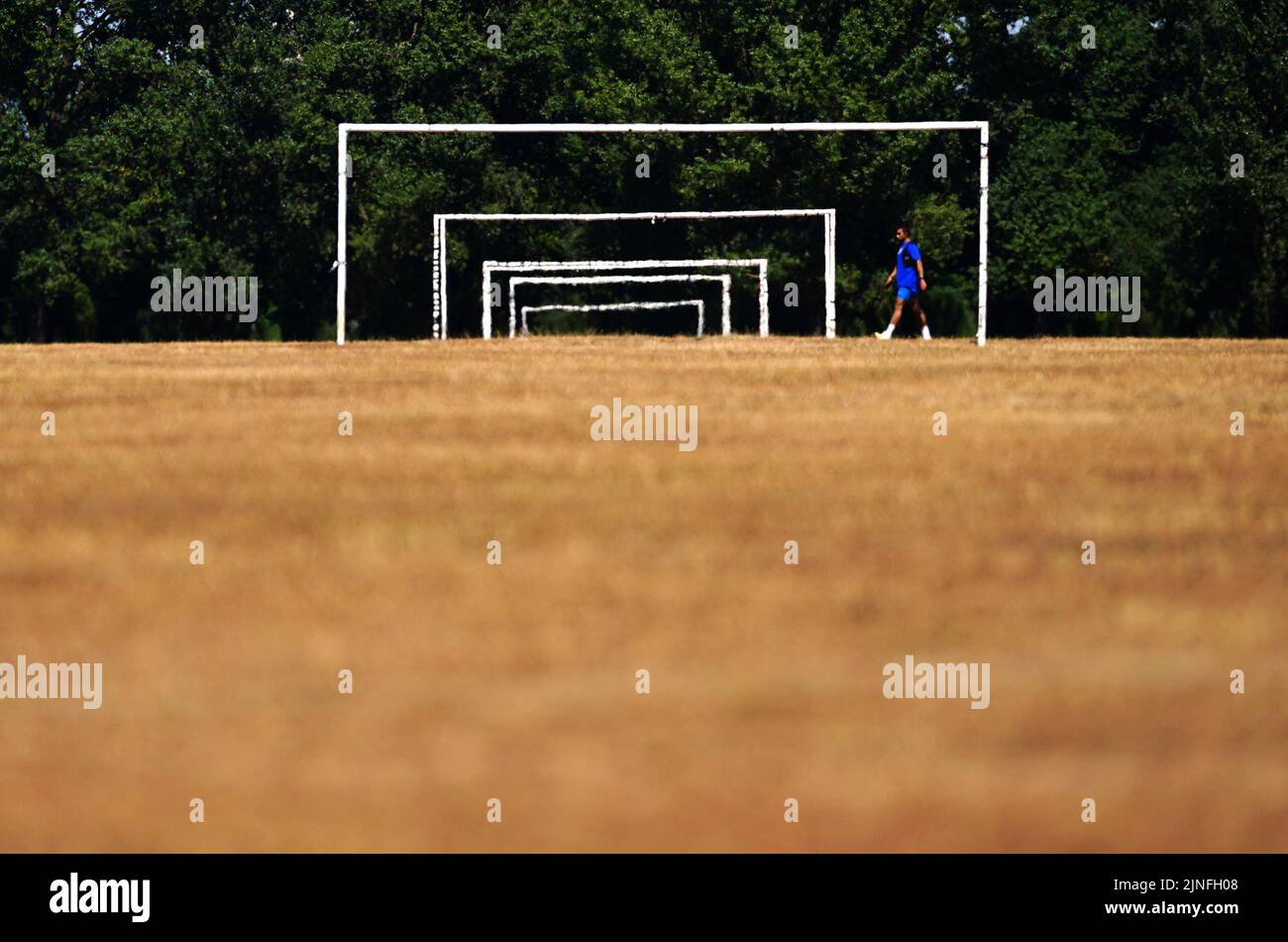 30 degrees celsius hi-res stock photography and images - Alamy