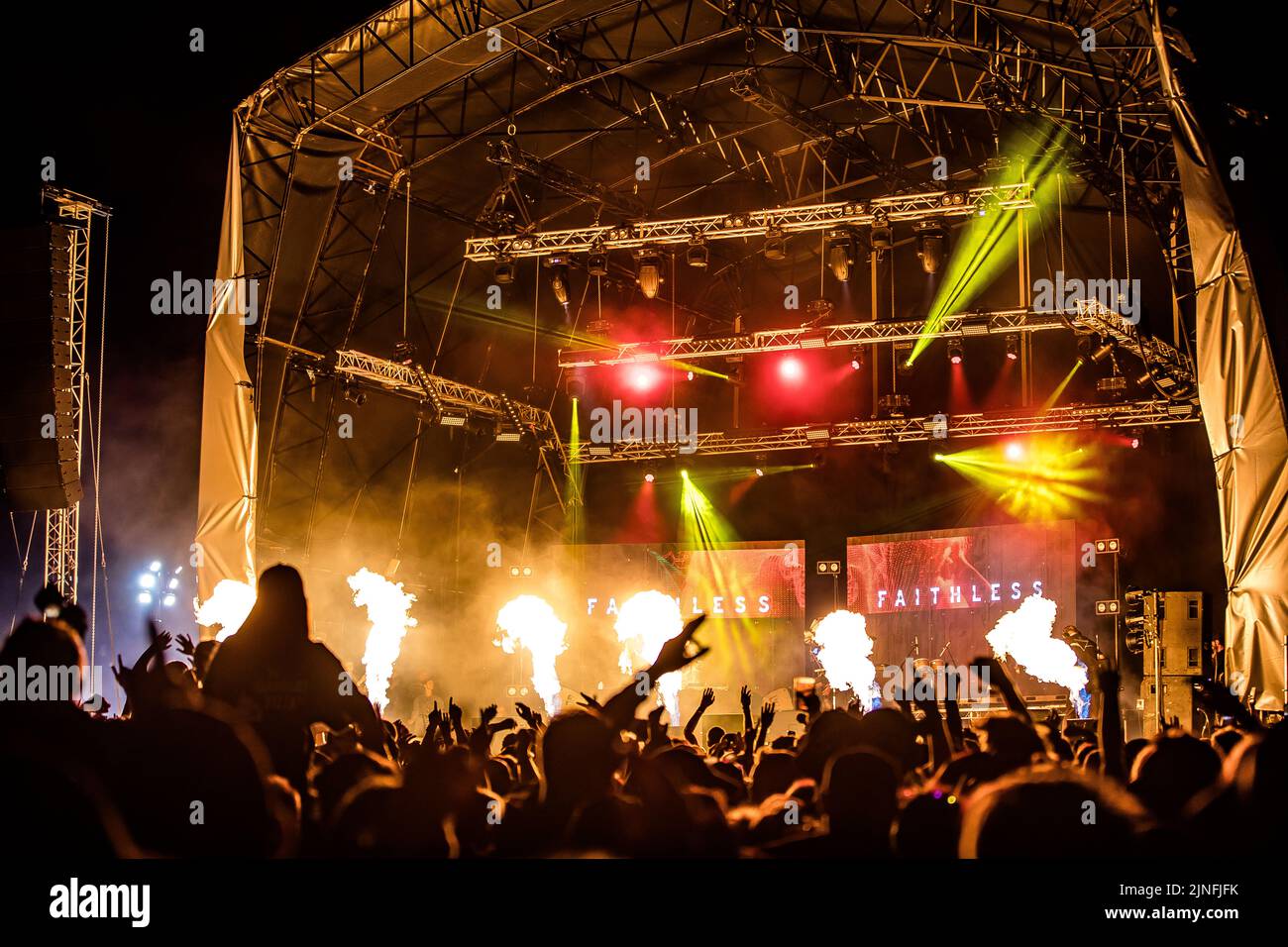 Sister Bliss and Dean Oram aka Drum Warrior perform as The Faithless ...