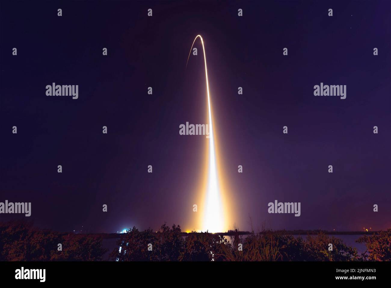 Ussf 52 launch hi-res stock photography and images - Alamy